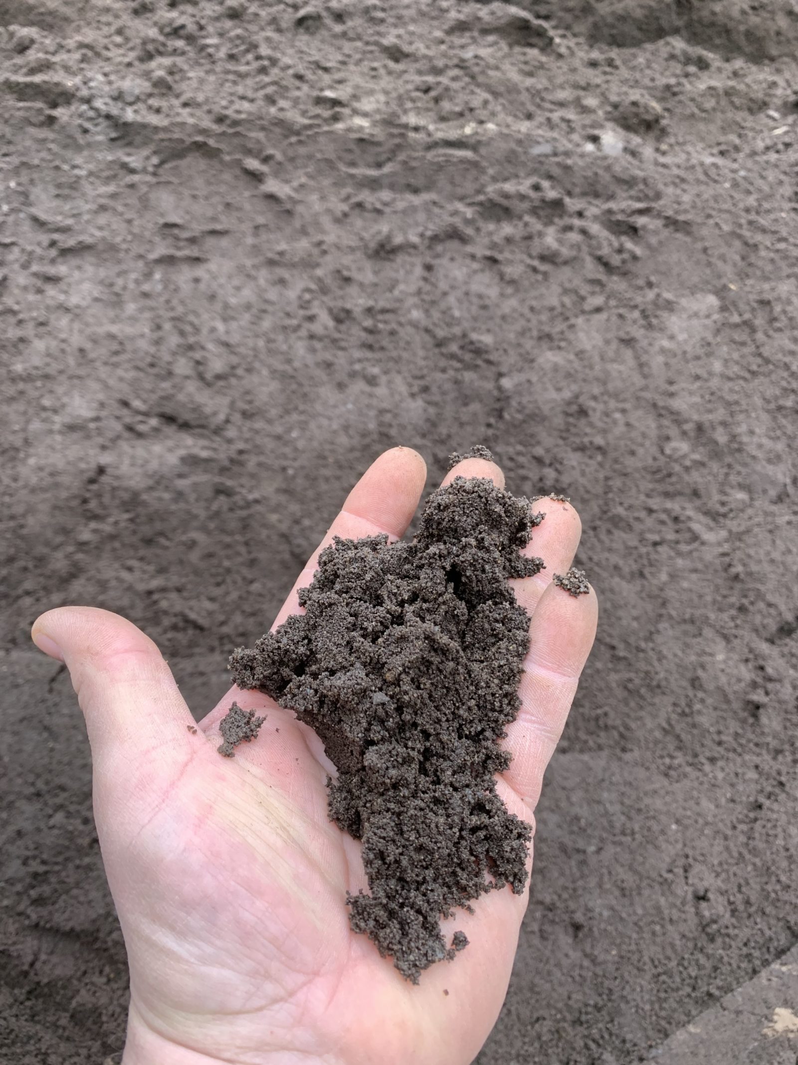 Harpet muld – Midtjydsk Mørtelfabrik